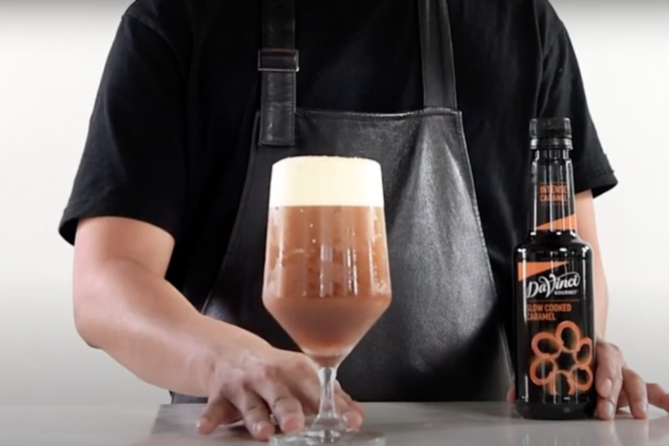 Mocha Madness (Frozen Mochaccino Recipe) - imbarista